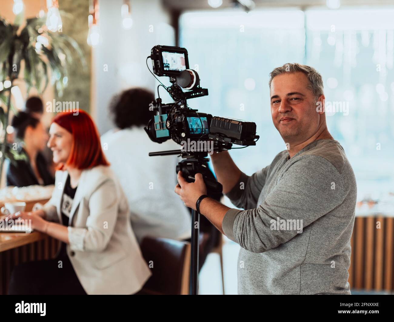 Broadcast news sports background hi-res stock photography and images ...