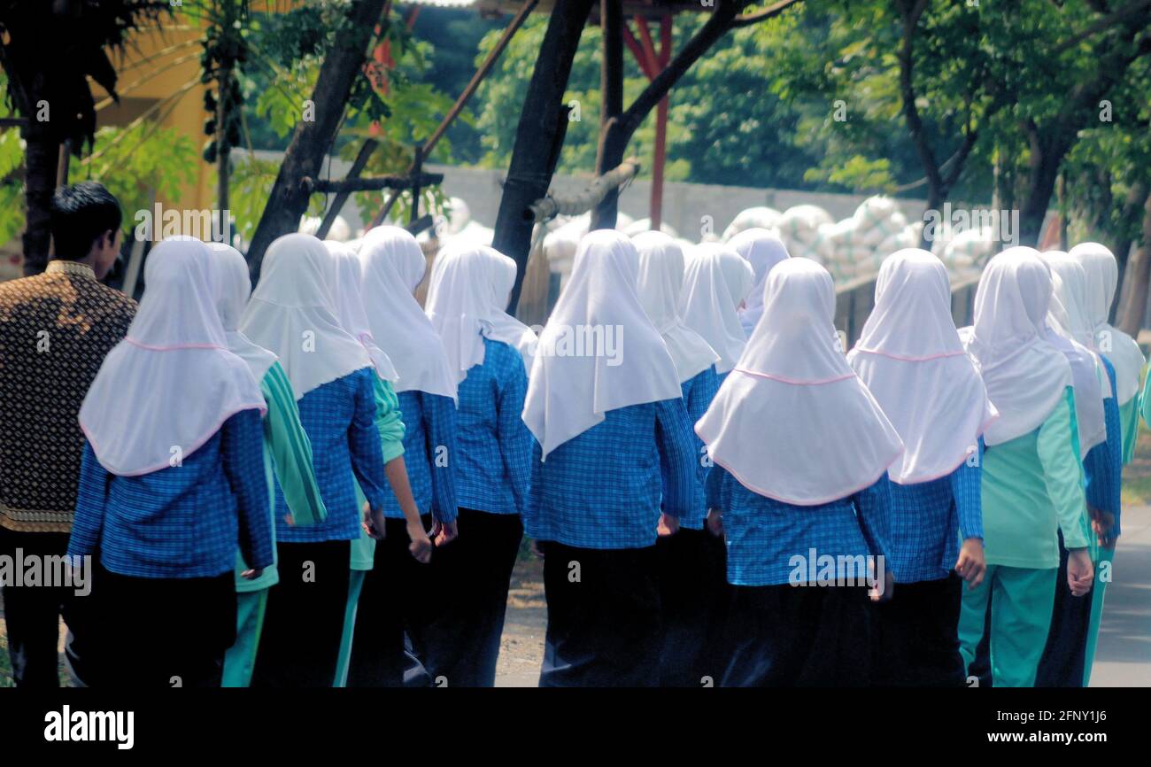 Exotic uniforms hi-res stock photography and images - Alamy