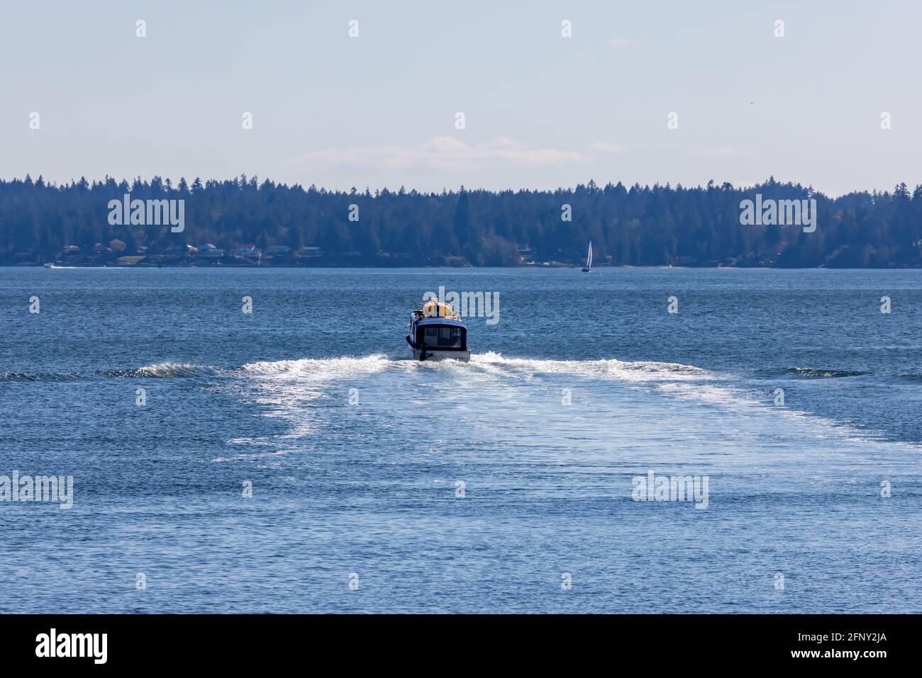 Expensive off shore boat hi-res stock photography and images - Alamy