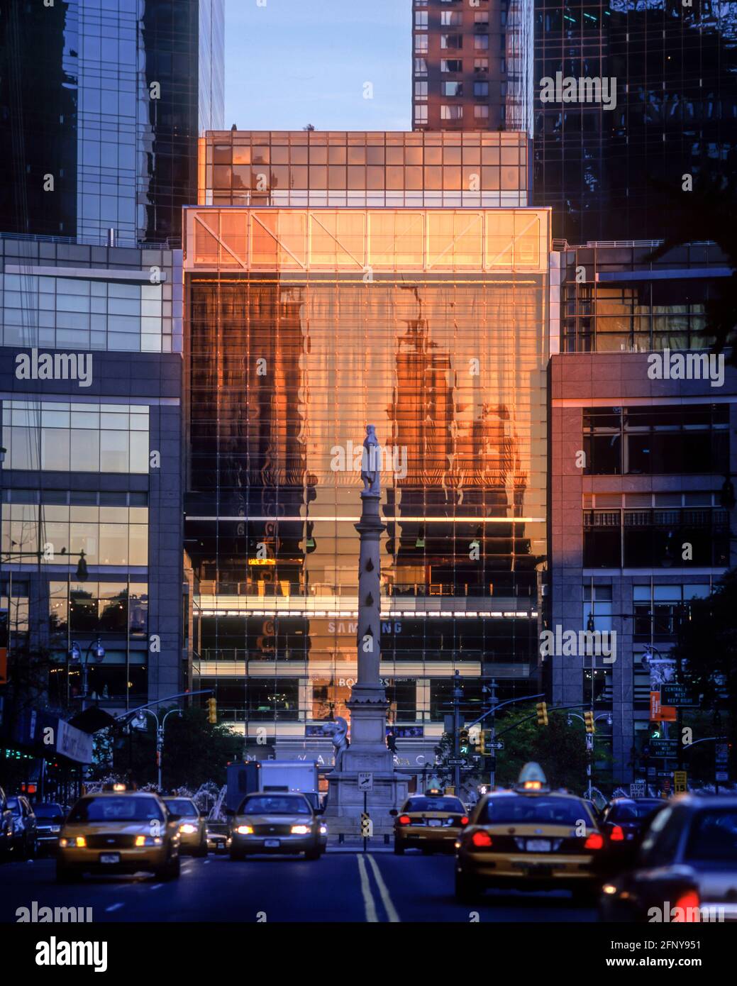 Former time warner center hi-res stock photography and images - Alamy