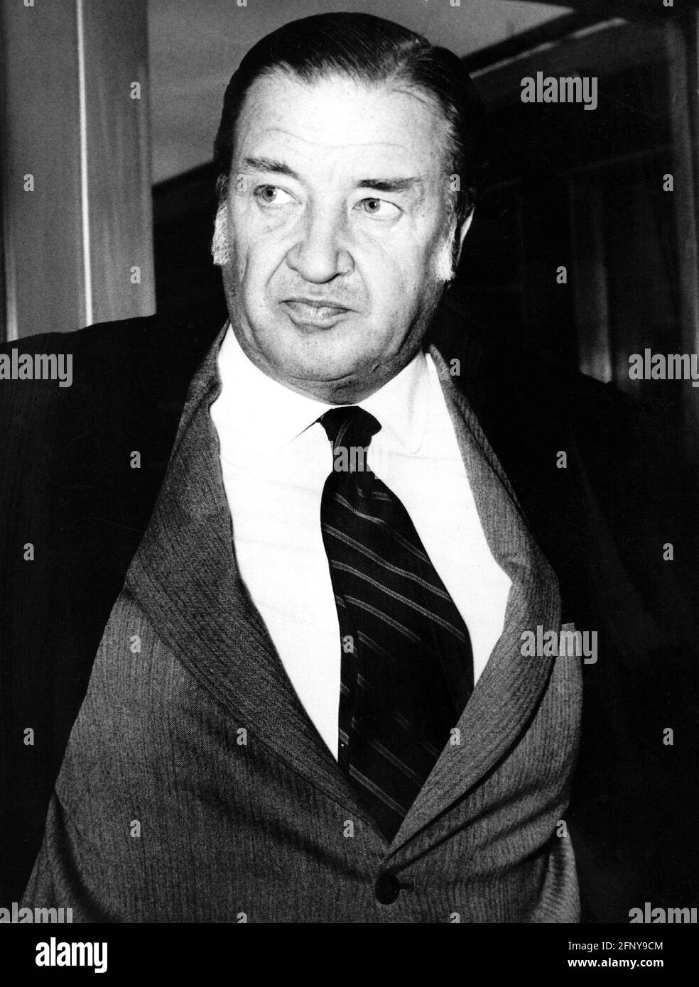 Henry ii england hi-res stock photography and images - Alamy