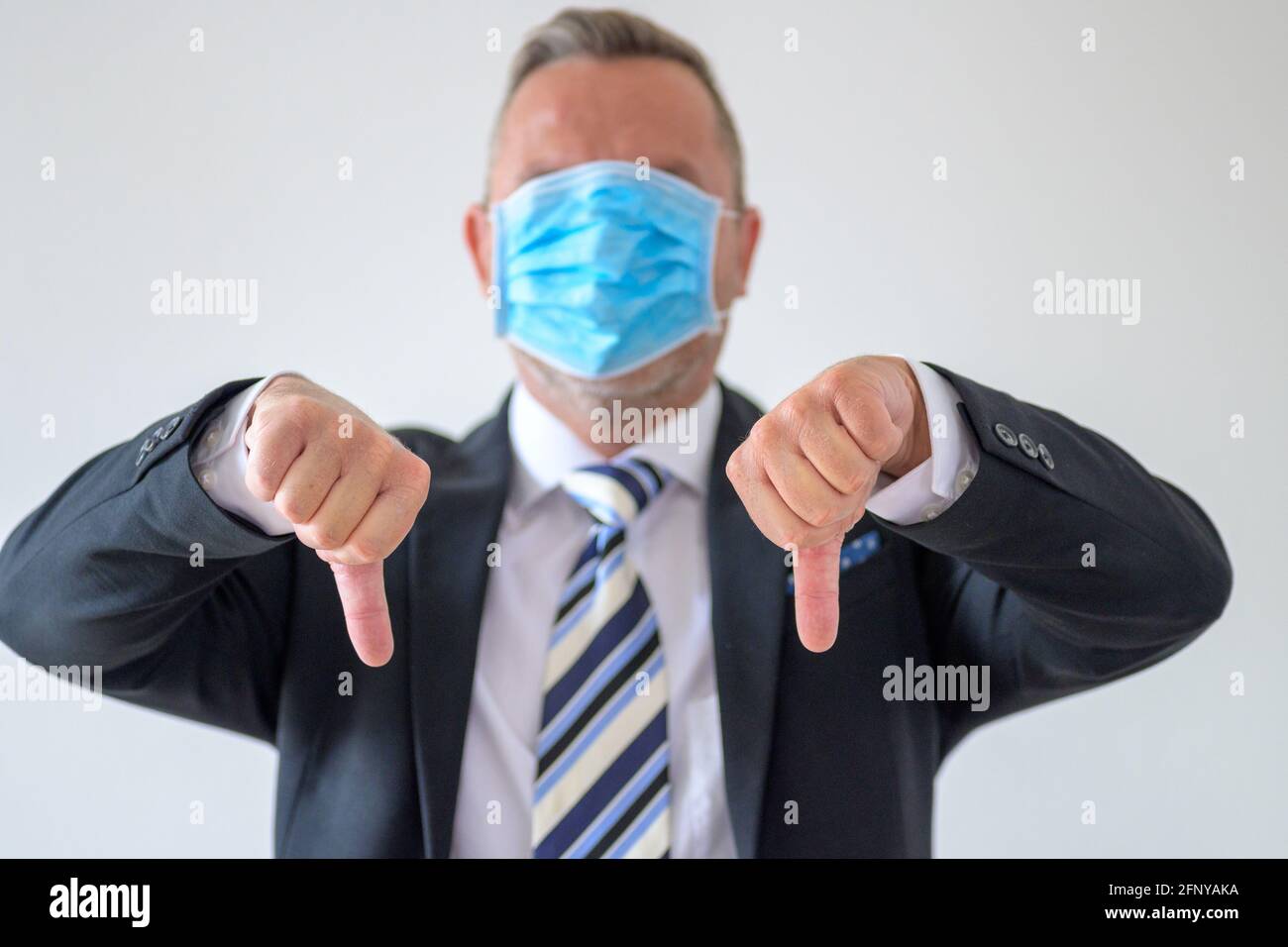 Smart voting hi-res stock photography and images - Alamy