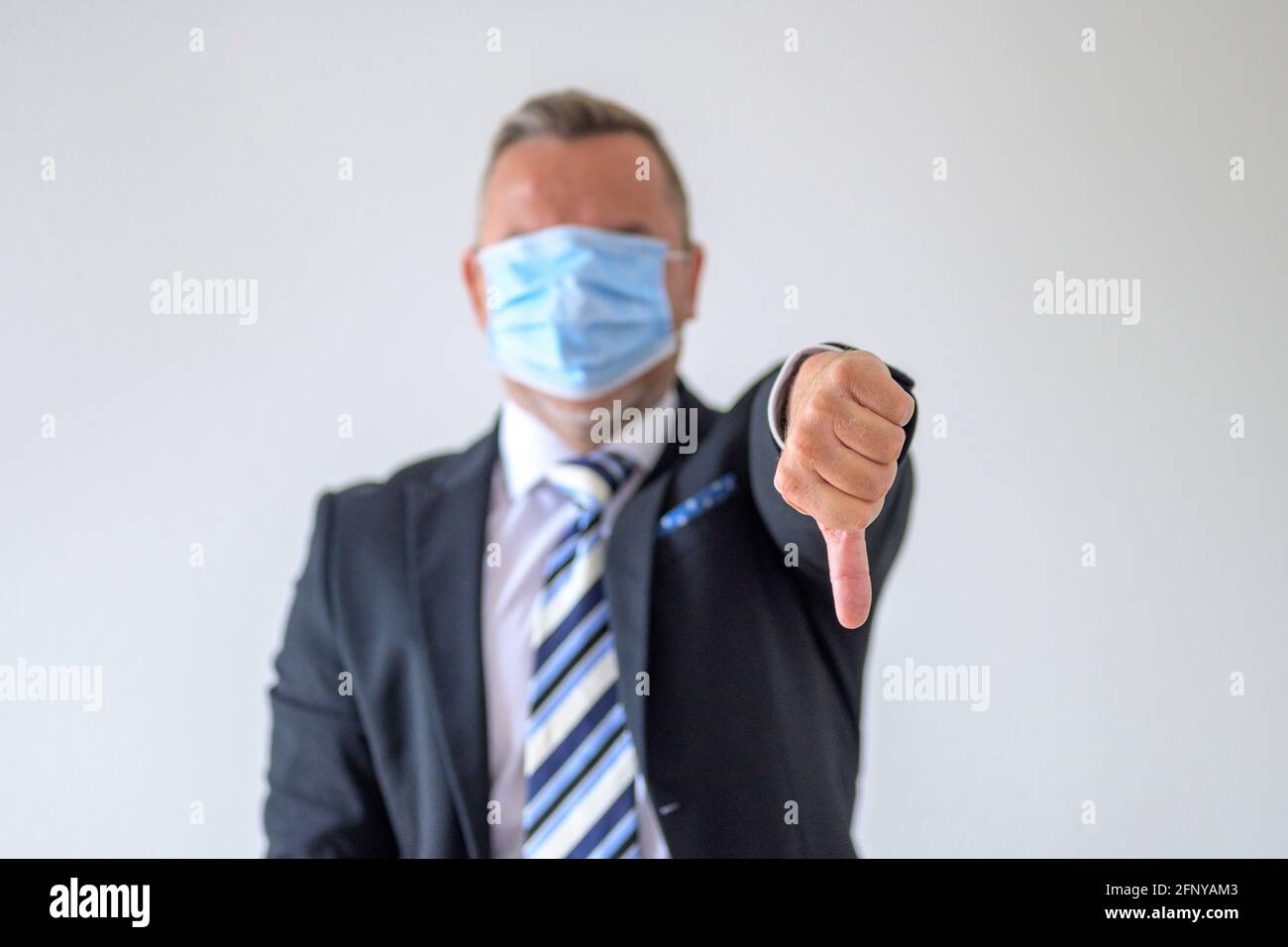 Smart voting hi-res stock photography and images - Alamy