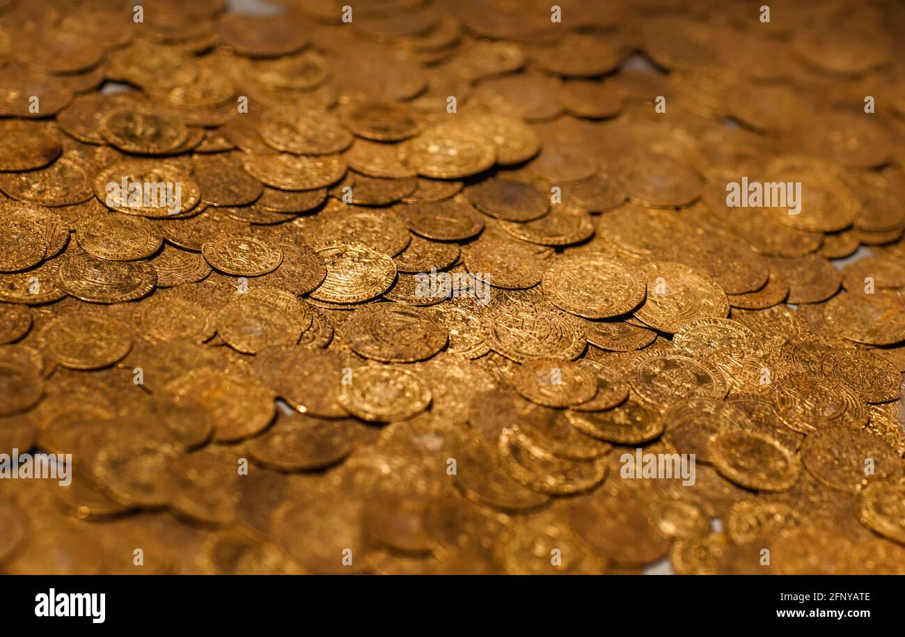 Gold horde hi-res stock photography and images - Alamy