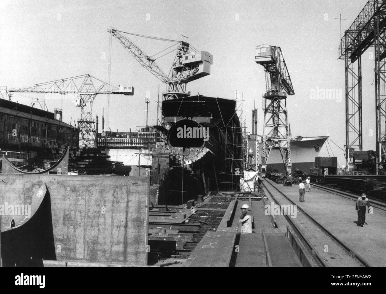 geography / travel, Japan, industry, shipbuilding, dockyard in Kobe ...