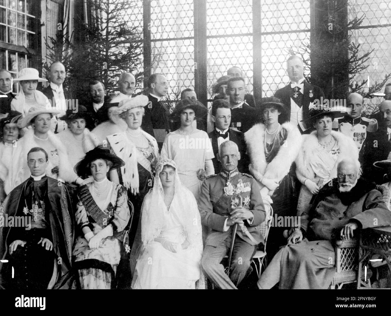 Papal nuntius eugenio pacelli pope pius xii hi-res stock photography ...