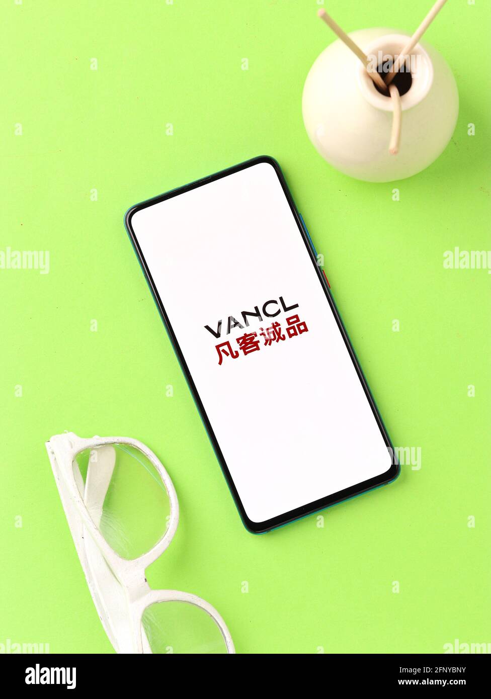 Vancl app hi-res stock photography and images - Alamy