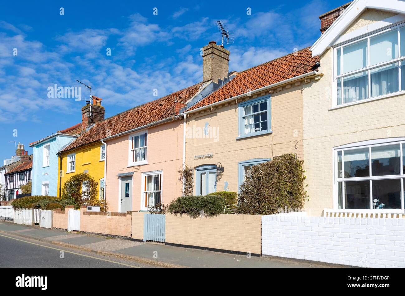 Suffolk bright historic buildings hi-res stock photography and images ...