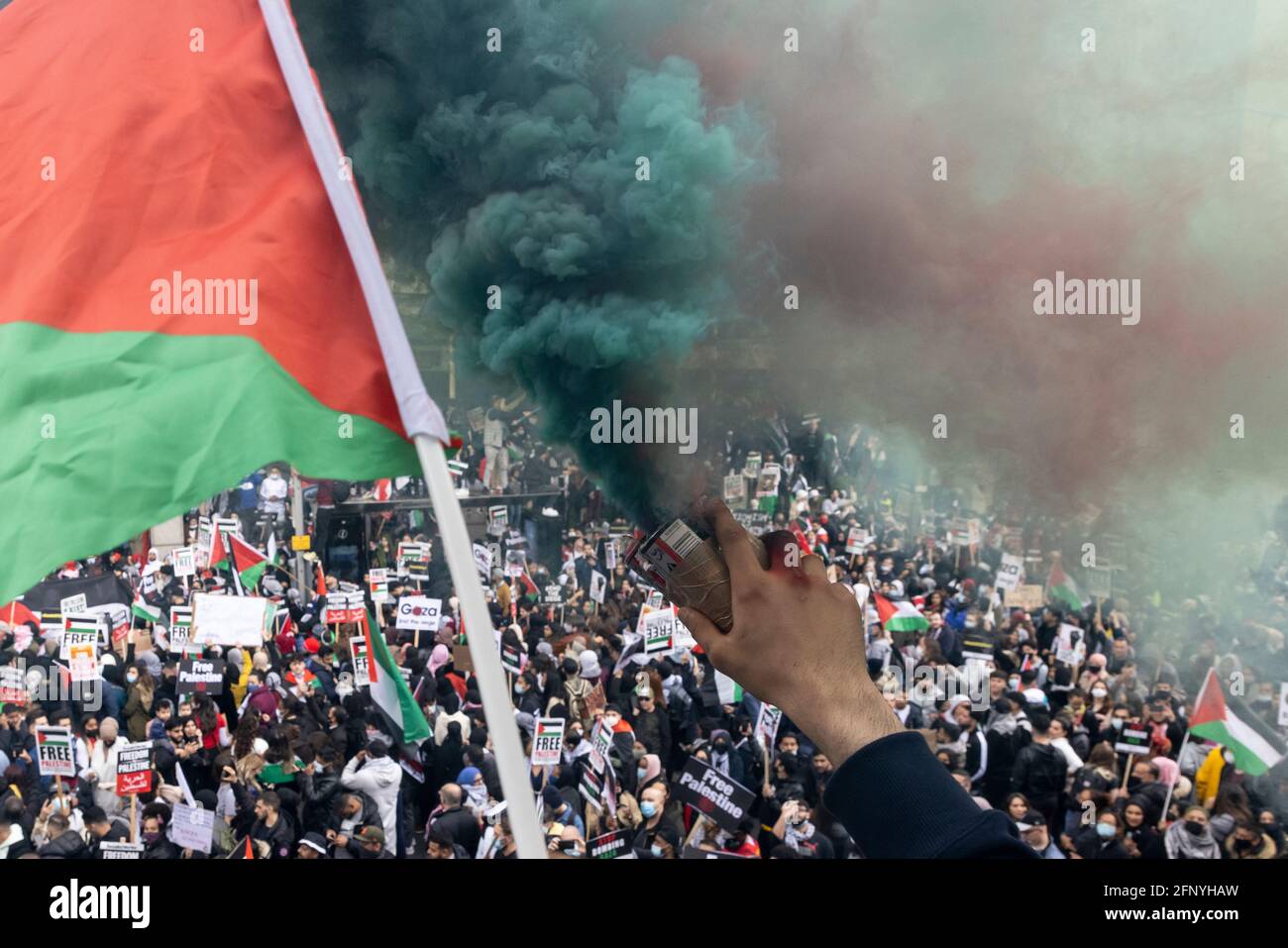 73 grenade hi-res stock photography and images - Alamy