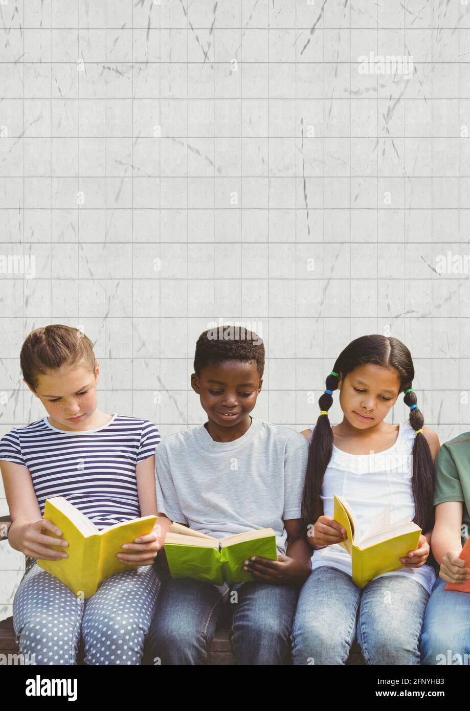 Student reading paper hi-res stock photography and images - Alamy