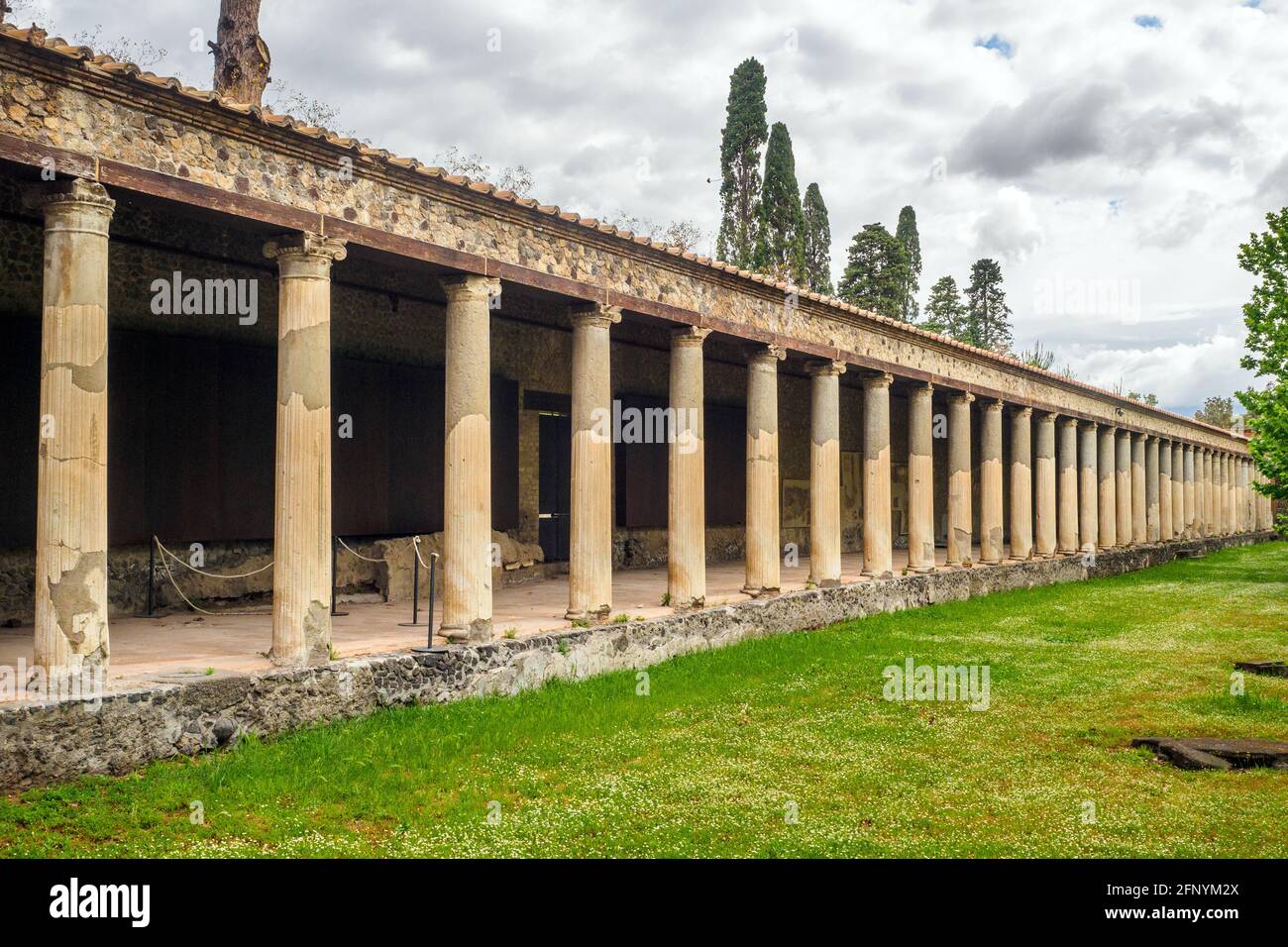 Roman palaestra hi-res stock photography and images - Alamy