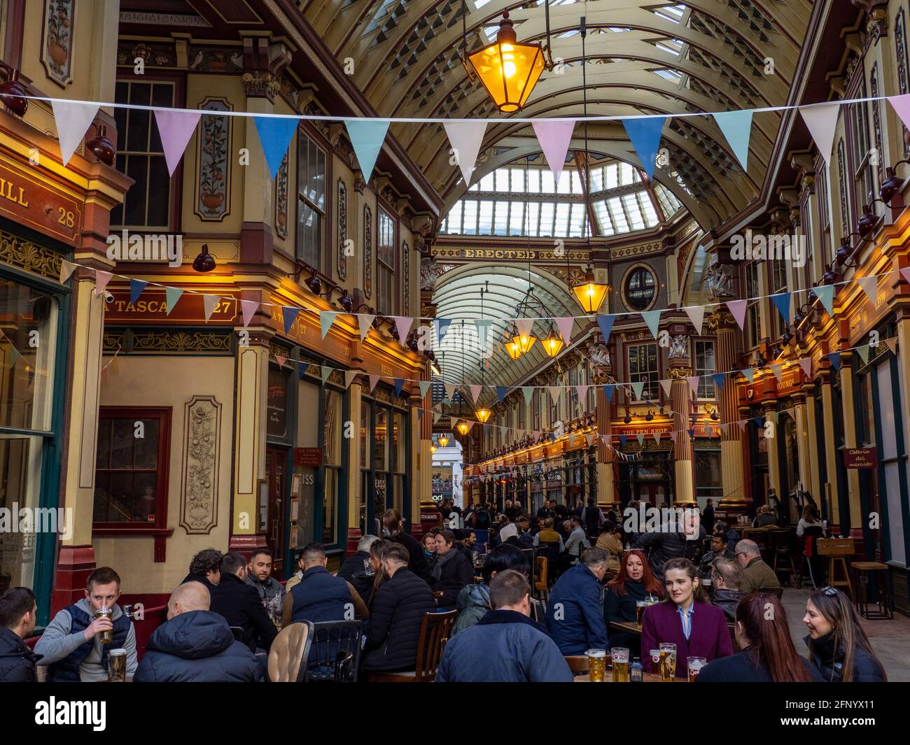 Outside inside - A full bar at London's Leadenhall Stock Photo - Alamy