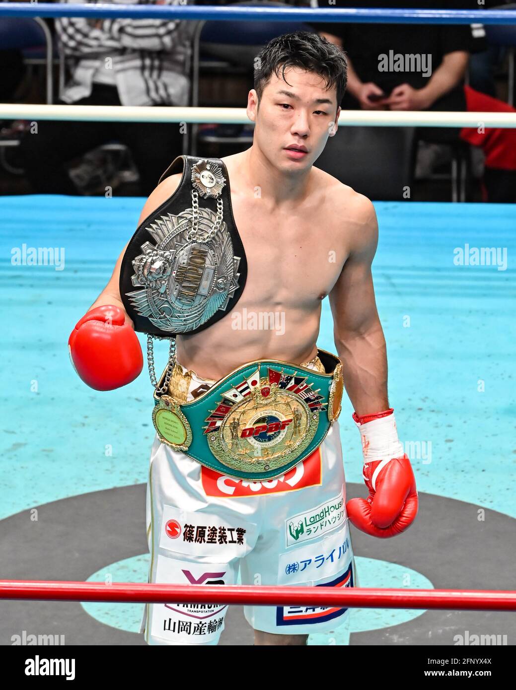 Tokyo, Japan. 19th May, 2021. Kazuto Takesako Boxing : Japanese ...