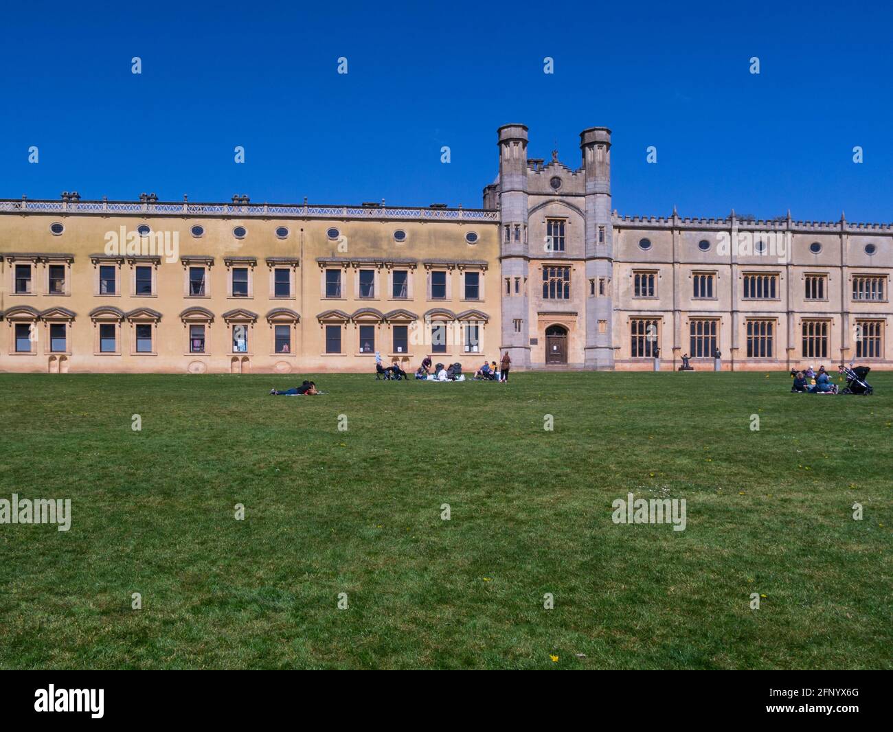 Historic manor house woodland hi-res stock photography and images - Alamy