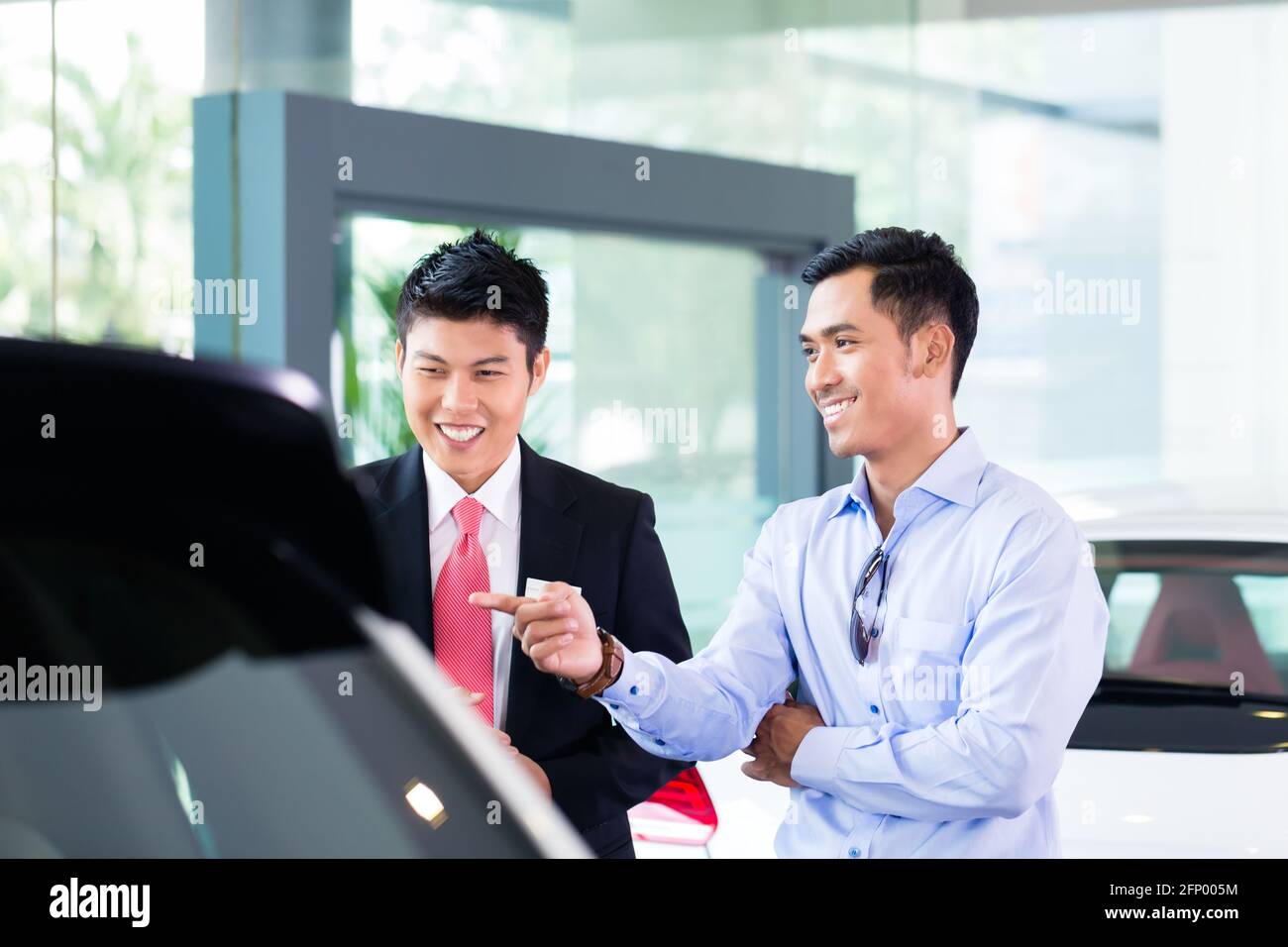 Chinese salesman hi-res stock photography and images - Alamy