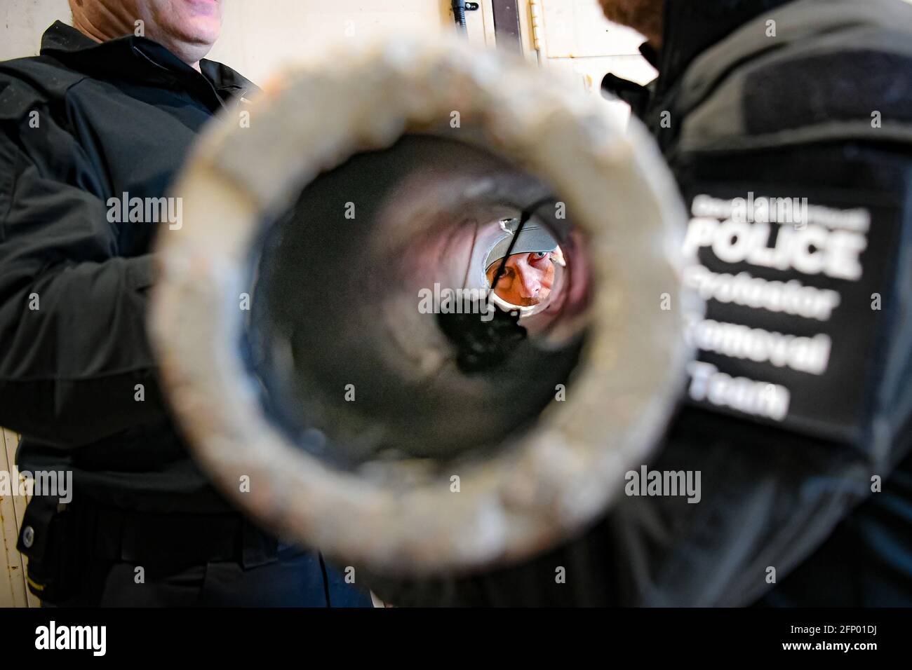 Blocking device hi-res stock photography and images - Alamy