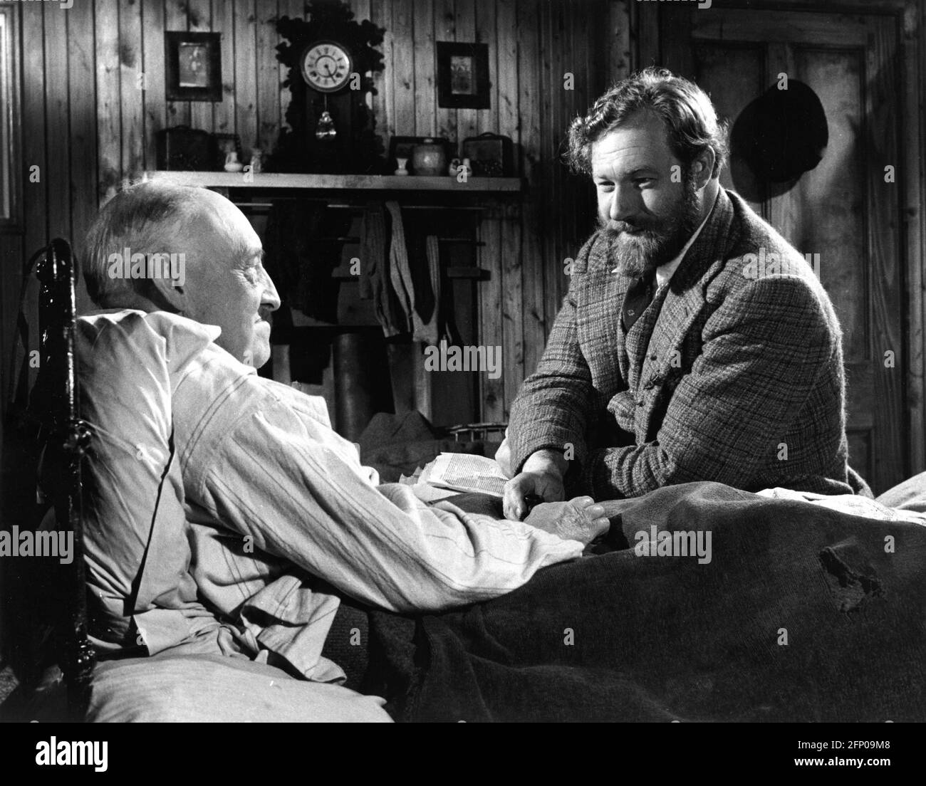 JAMES ANDERSON and JAMES ROBERTSON JUSTICE in WHISKY GALORE ! 1949 ...