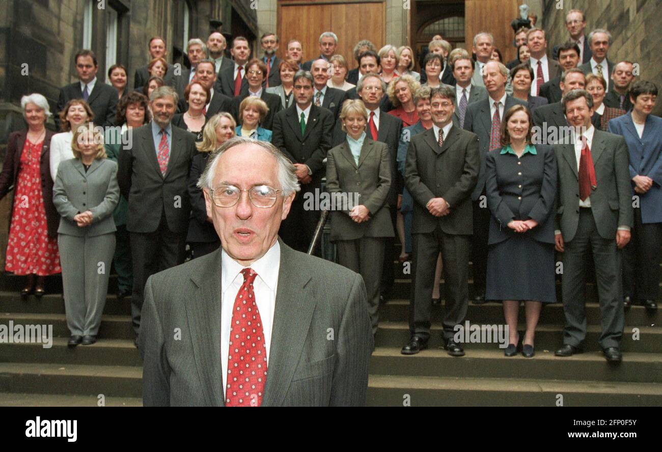 Politics msps dewar hi-res stock photography and images - Alamy