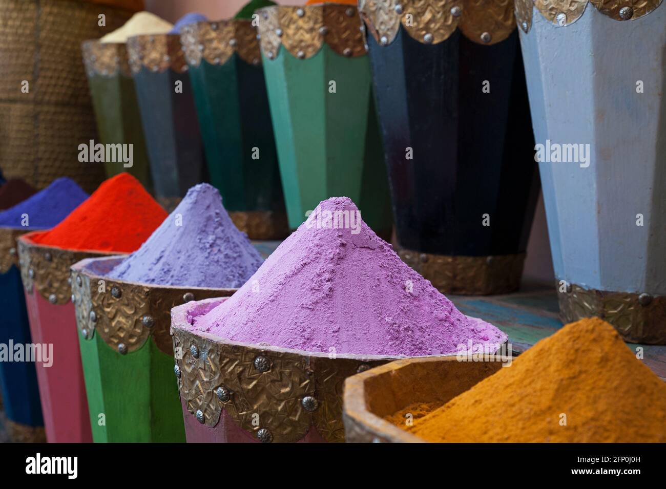 Vibrant color pigment powder and minerals used in garmet and clothing ...