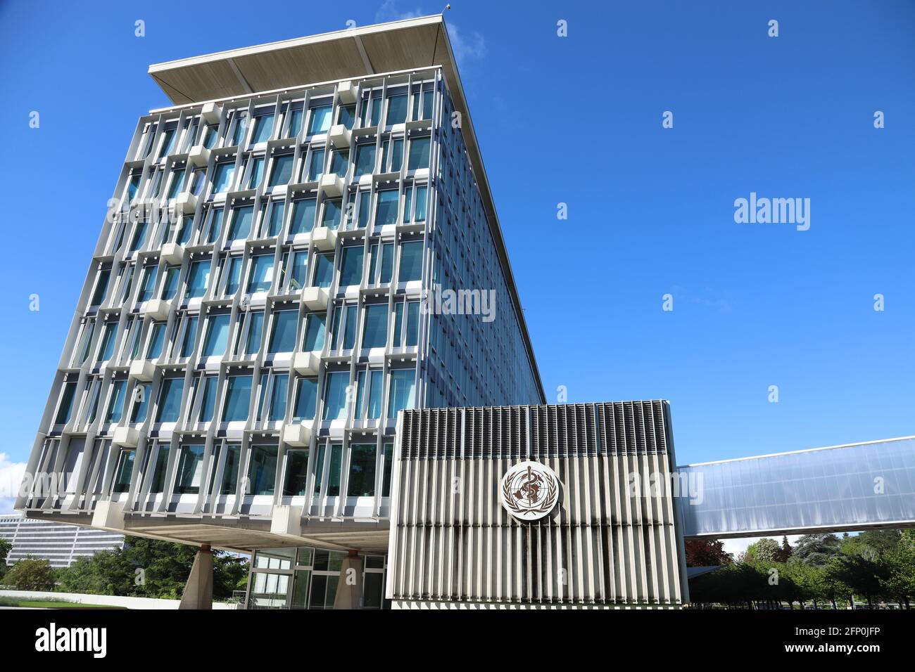 World health organization who headquarters hi-res stock photography and ...