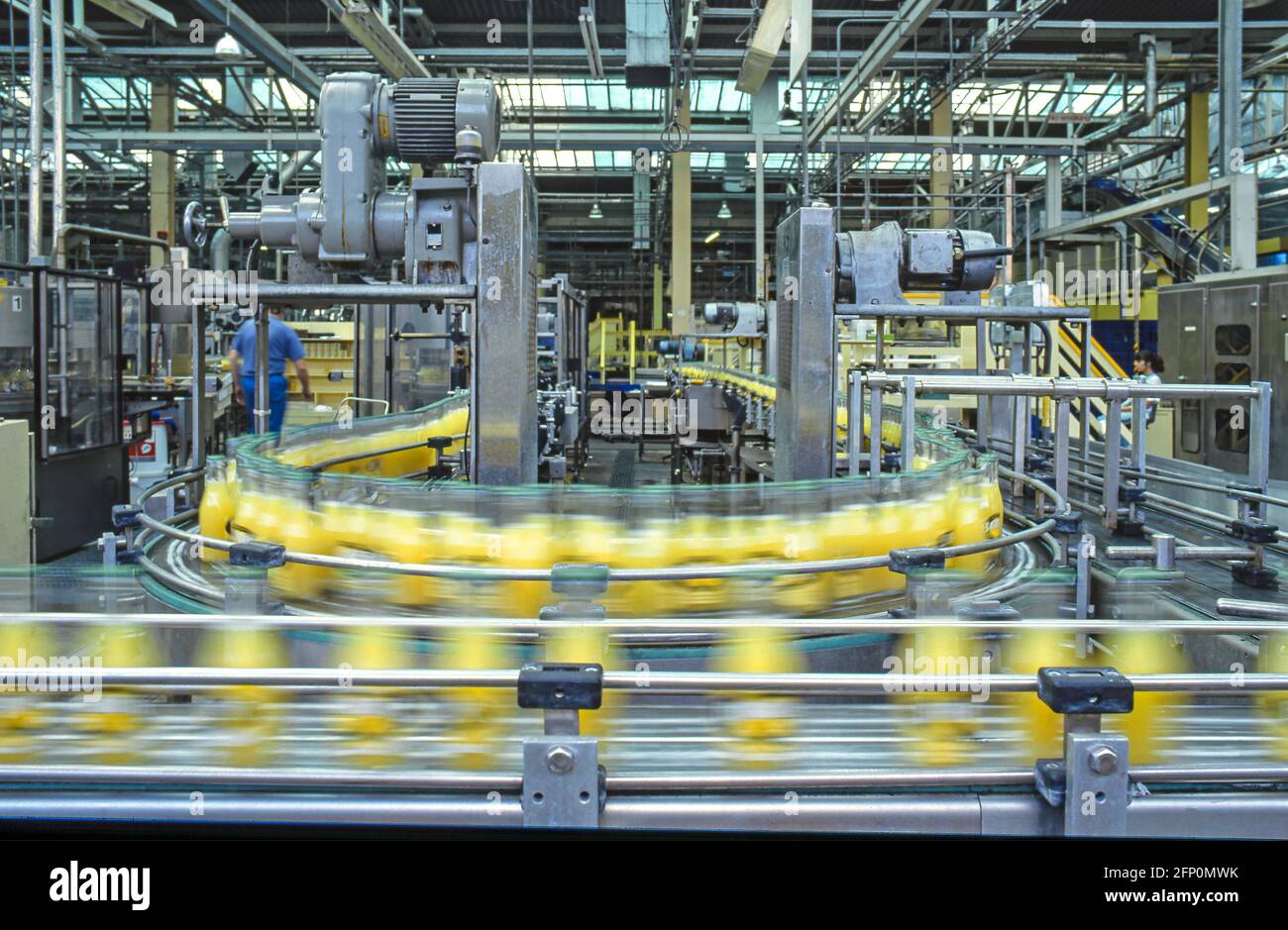 Automated assembly lines hi-res stock photography and images - Alamy