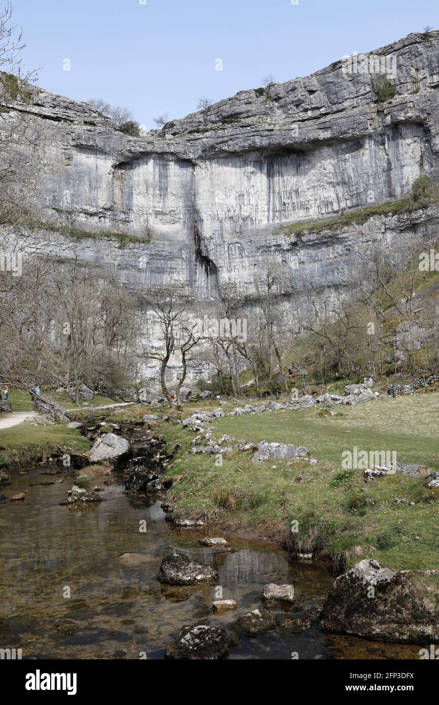 Malham Cove, North Yorkshire Stock Photo - Alamy