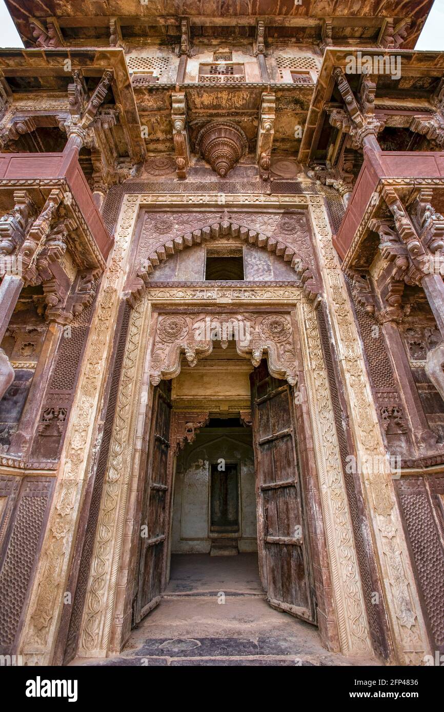 Doorway in the Jahangiri Mahal Rajput Palace near the town of Orchha in ...
