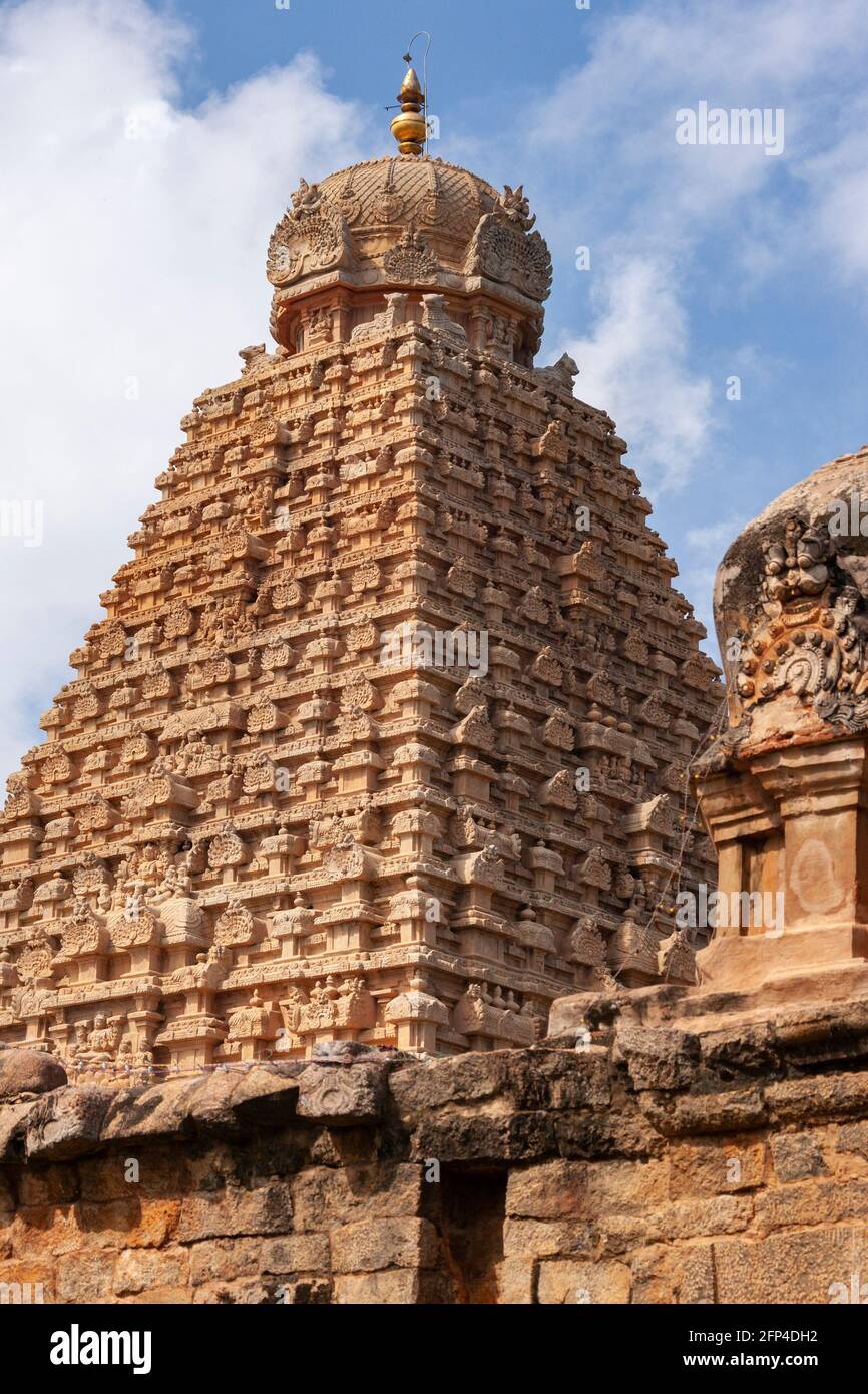 Sri-vimana at the Brihadishvera Hindu Temple in the city of Thanjavur ...