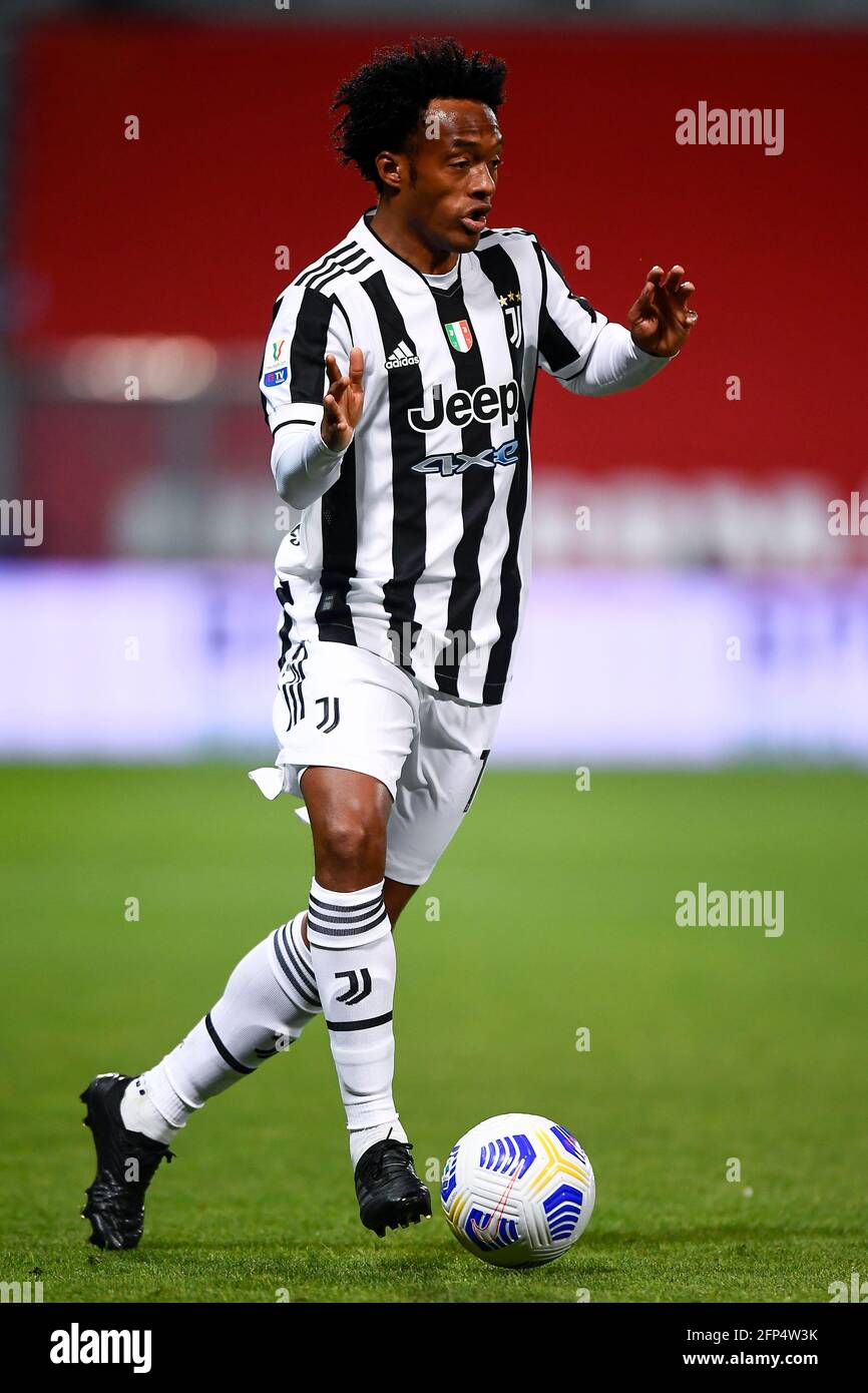 Juan cuadrado atalanta hi-res stock photography and images - Alamy