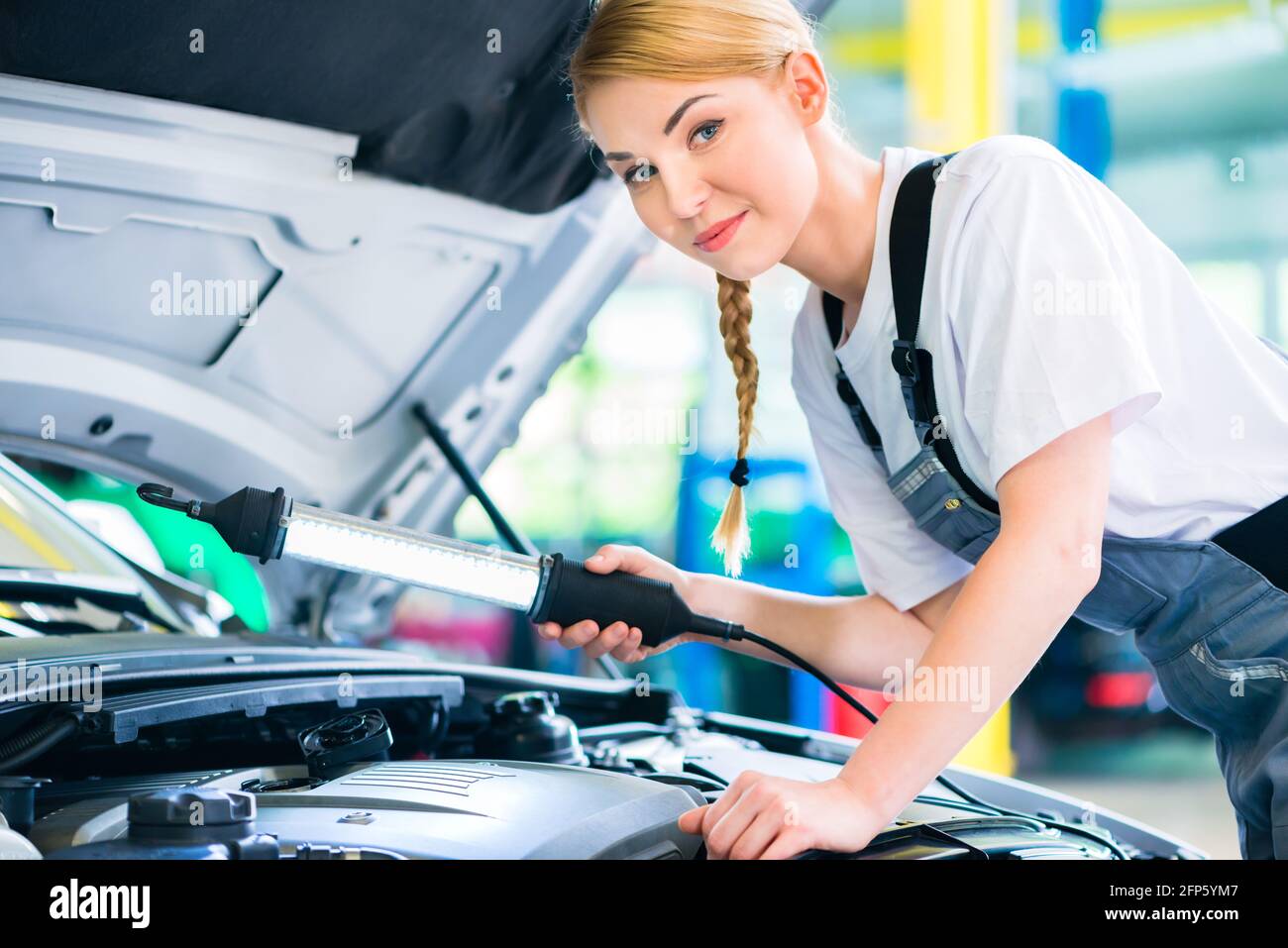 Light engine working hi-res stock photography and images - Alamy