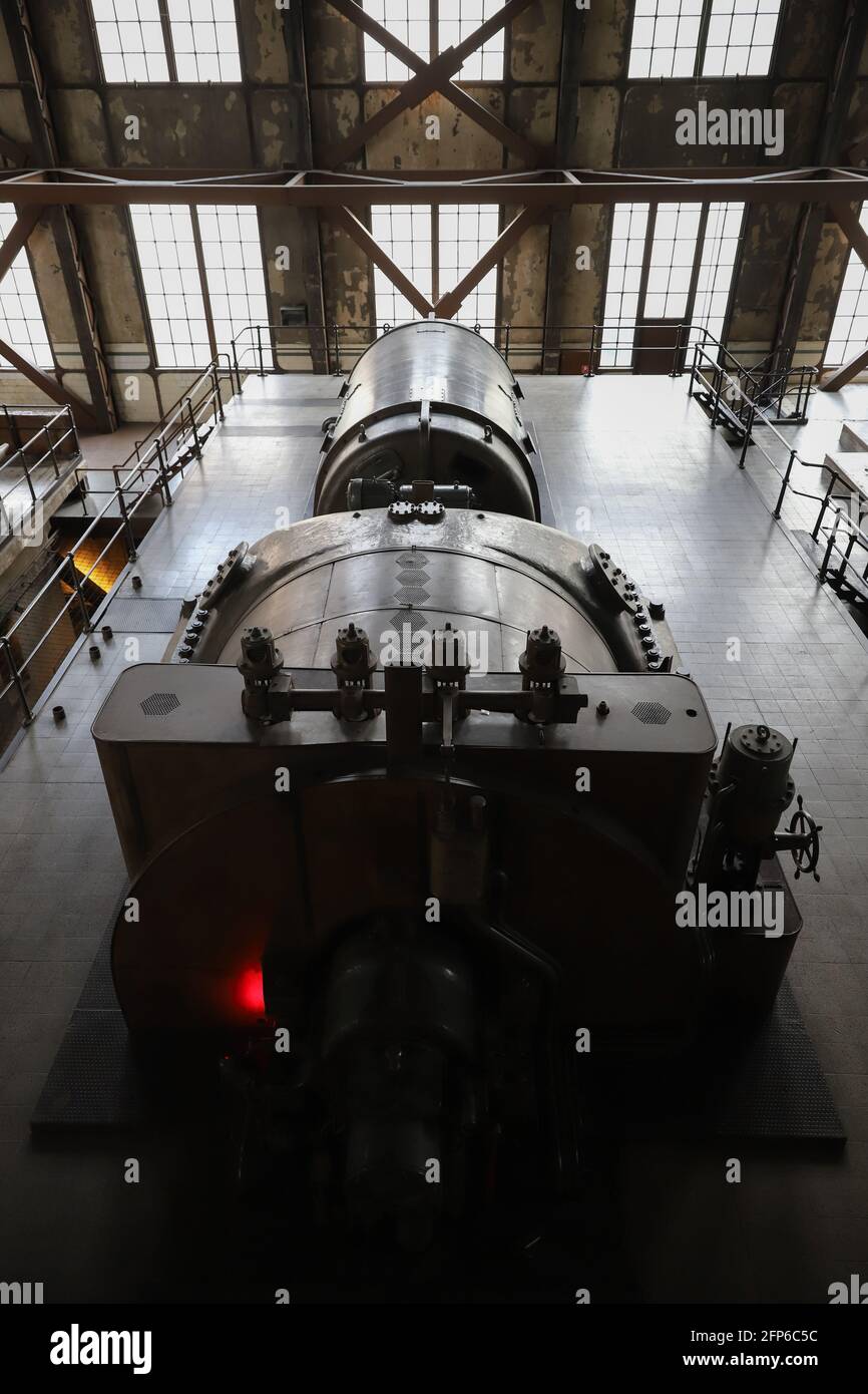 Old Engine of an old Power Plant Stock Photo - Alamy