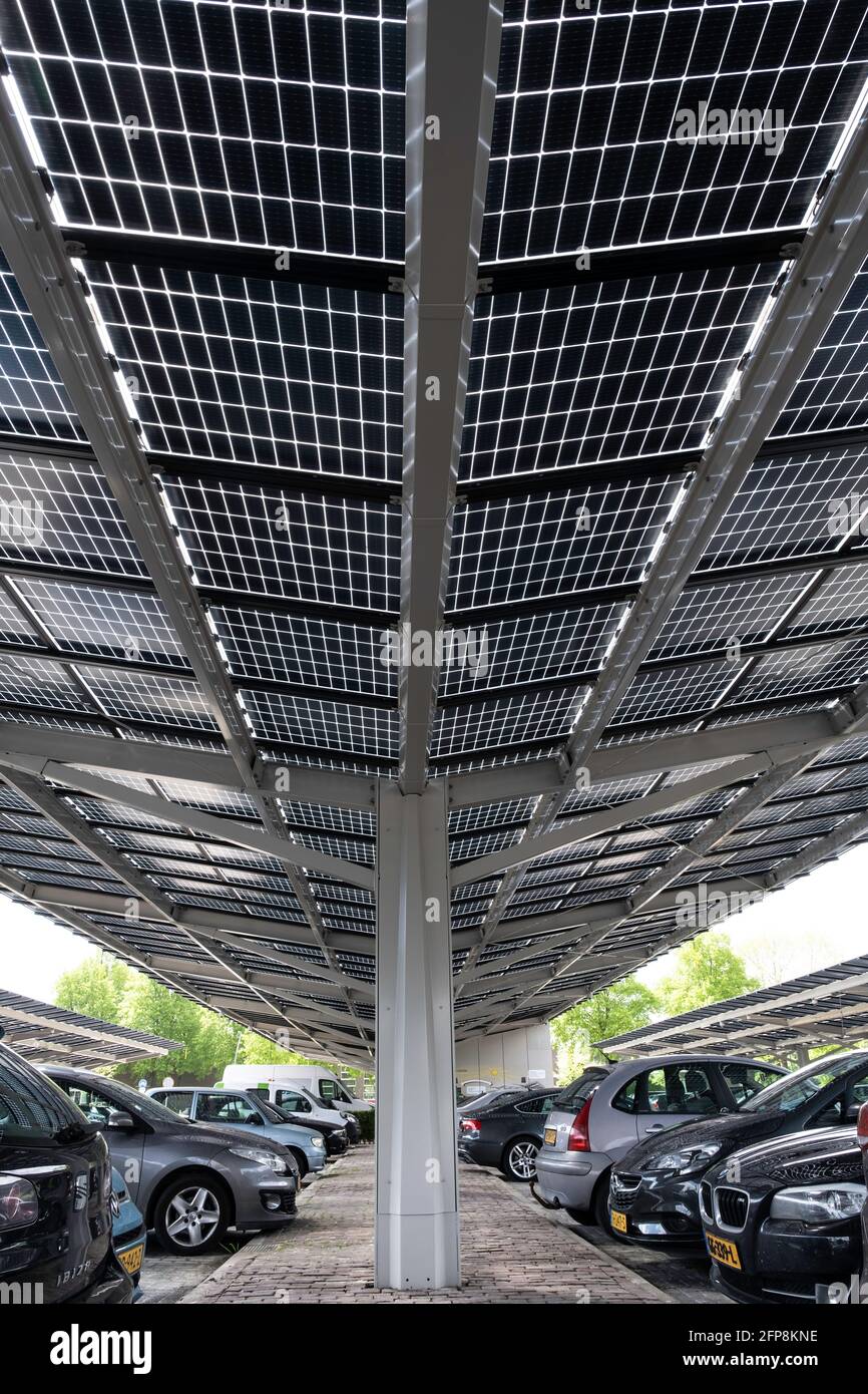 Solar shade parking hi-res stock photography and images - Alamy