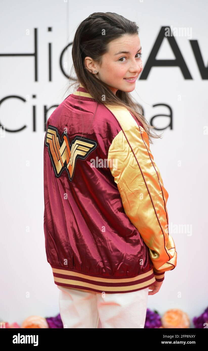 Lilly Aspell's Instagram, Twitter & Facebook on IDCrawl