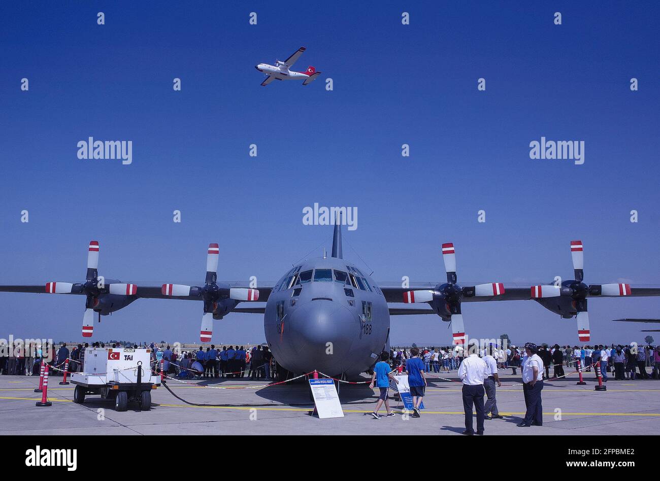 Kc 130 hercules hi-res stock photography and images - Alamy
