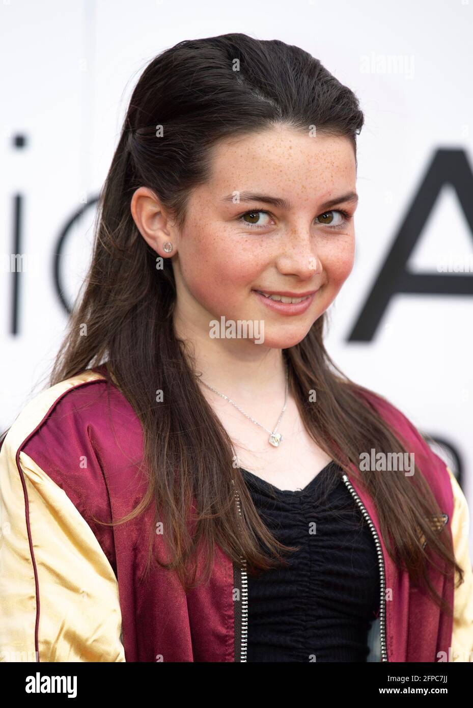 Lilly Aspell's Instagram, Twitter & Facebook on IDCrawl