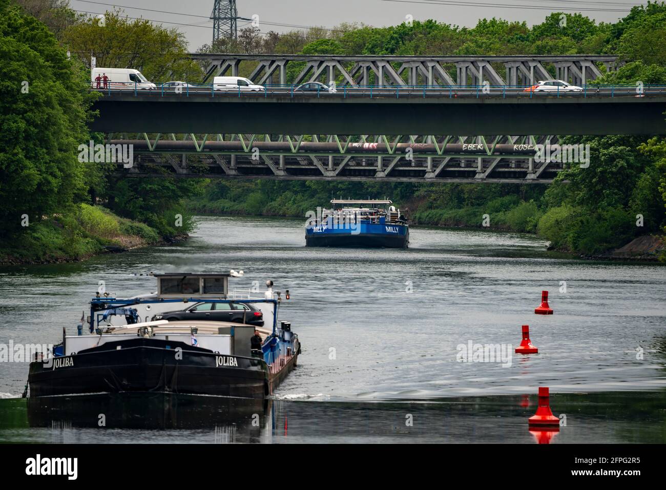 Motorway bridge of the A43, built in 1965, over the Rhine-Herne Canal ...