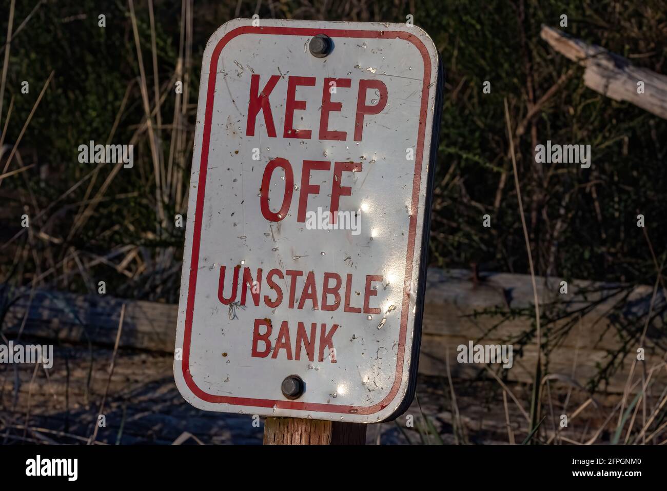 Falling object hazard sign hi-res stock photography and images - Alamy