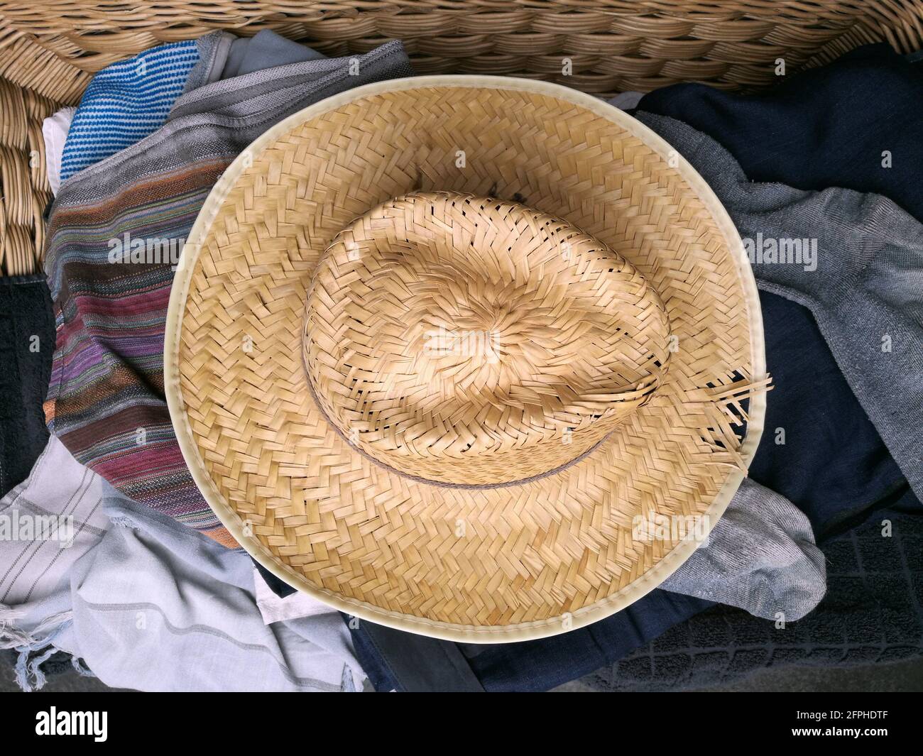 Top view of a farmers straw hat Stock Photo - Alamy