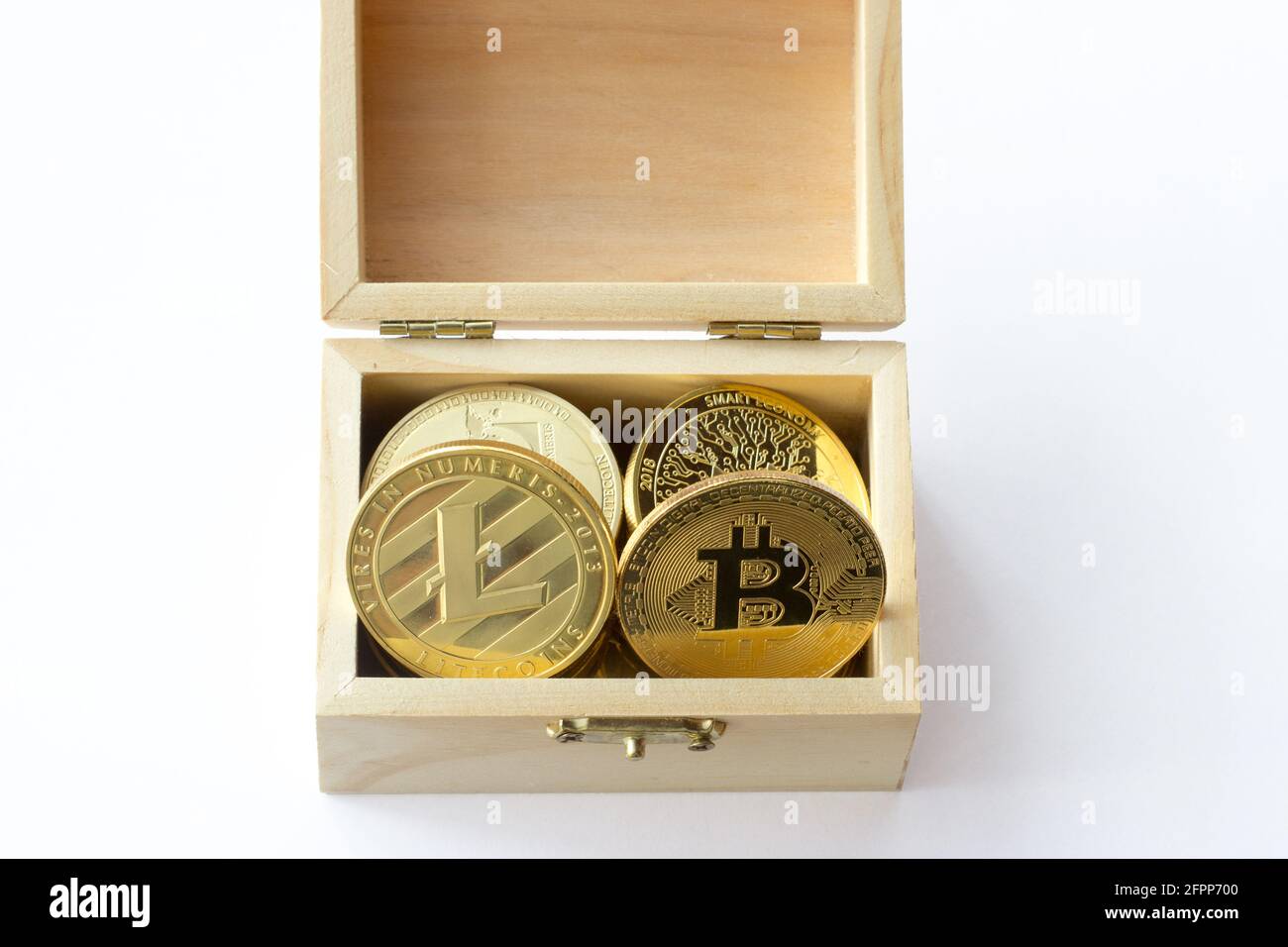 Current in the box hi-res stock photography and images - Alamy