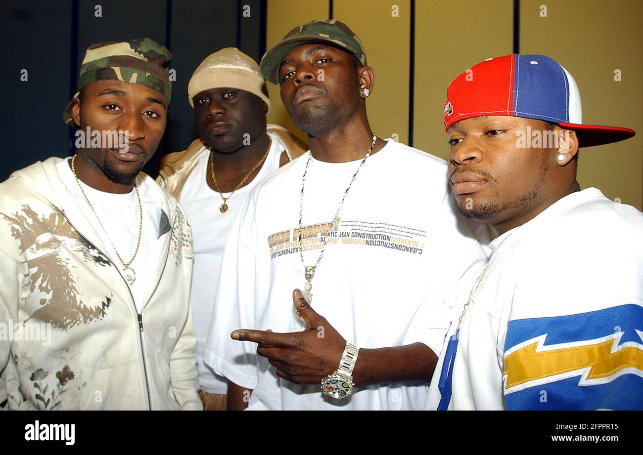 PORTSMOUTH STRIKER LUA LUA , BACK LEFT AND HIS GROUP IN THE STUDIO ...