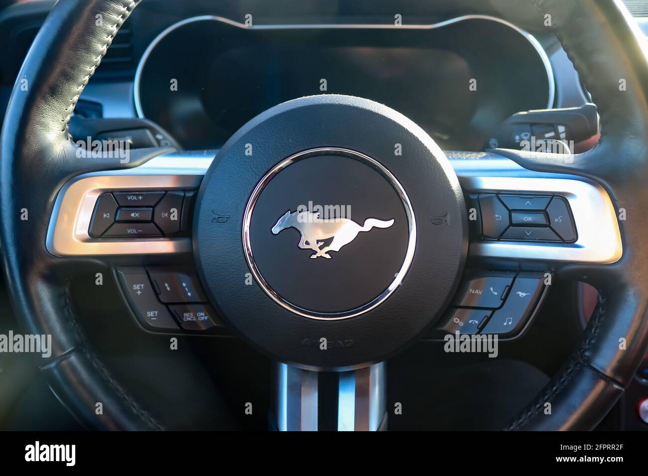 View into the cockpit at the instruments of a Ford Mustang Model 2018 ...