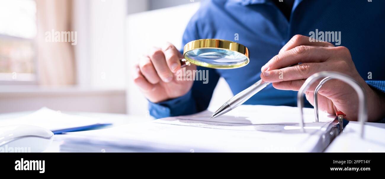 Audit magnifier hi-res stock photography and images - Alamy