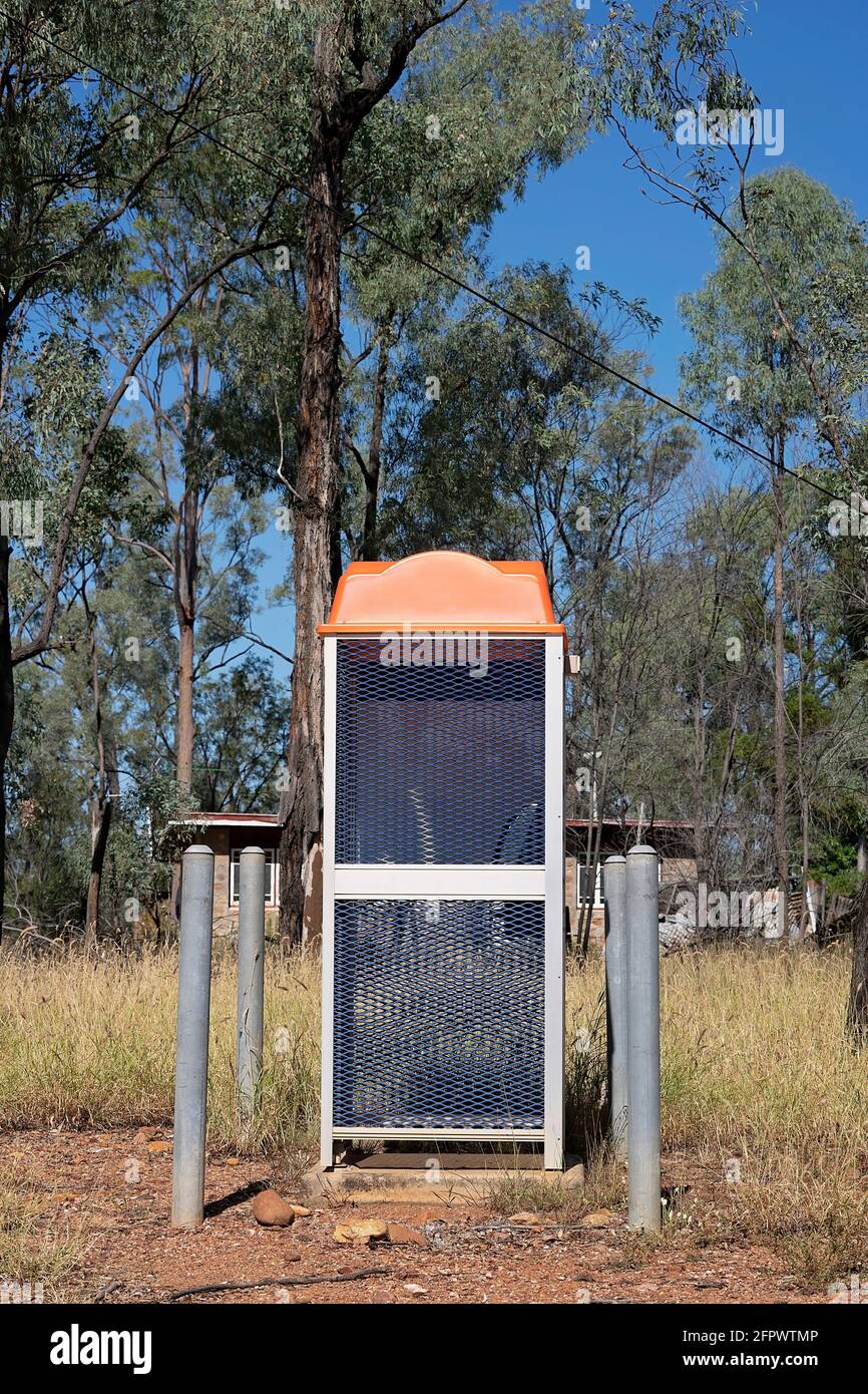 A working telephone box in the bush of outback Australia Stock Photo ...