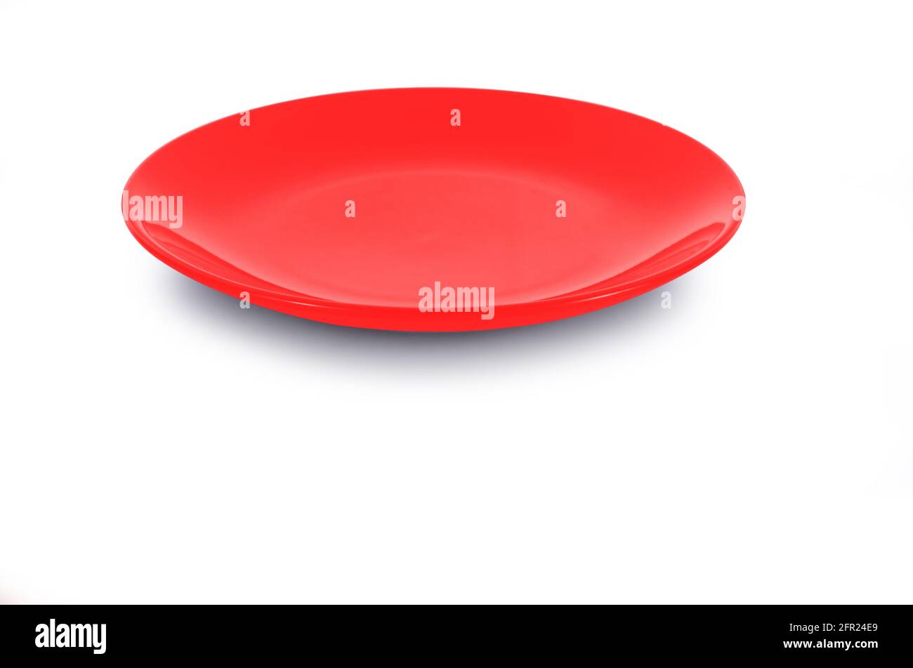 empty plate isolated on white background Stock Photo - Alamy