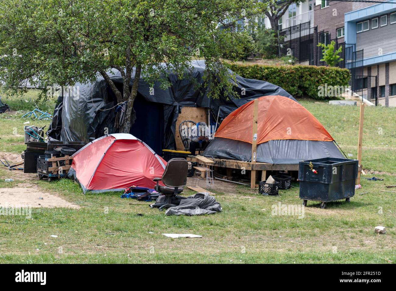 Homeless encampment hi-res stock photography and images - Alamy