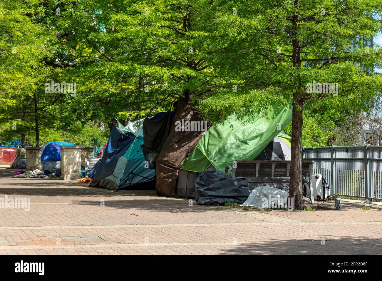 Homeless encampments hi-res stock photography and images - Alamy