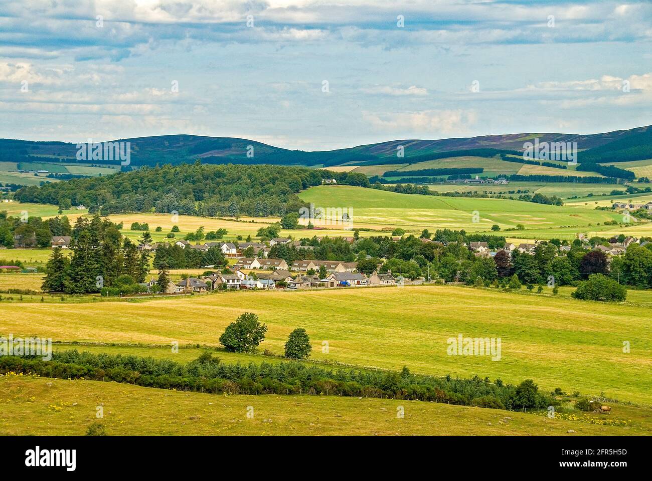 Braemar scotland village hi-res stock photography and images - Alamy