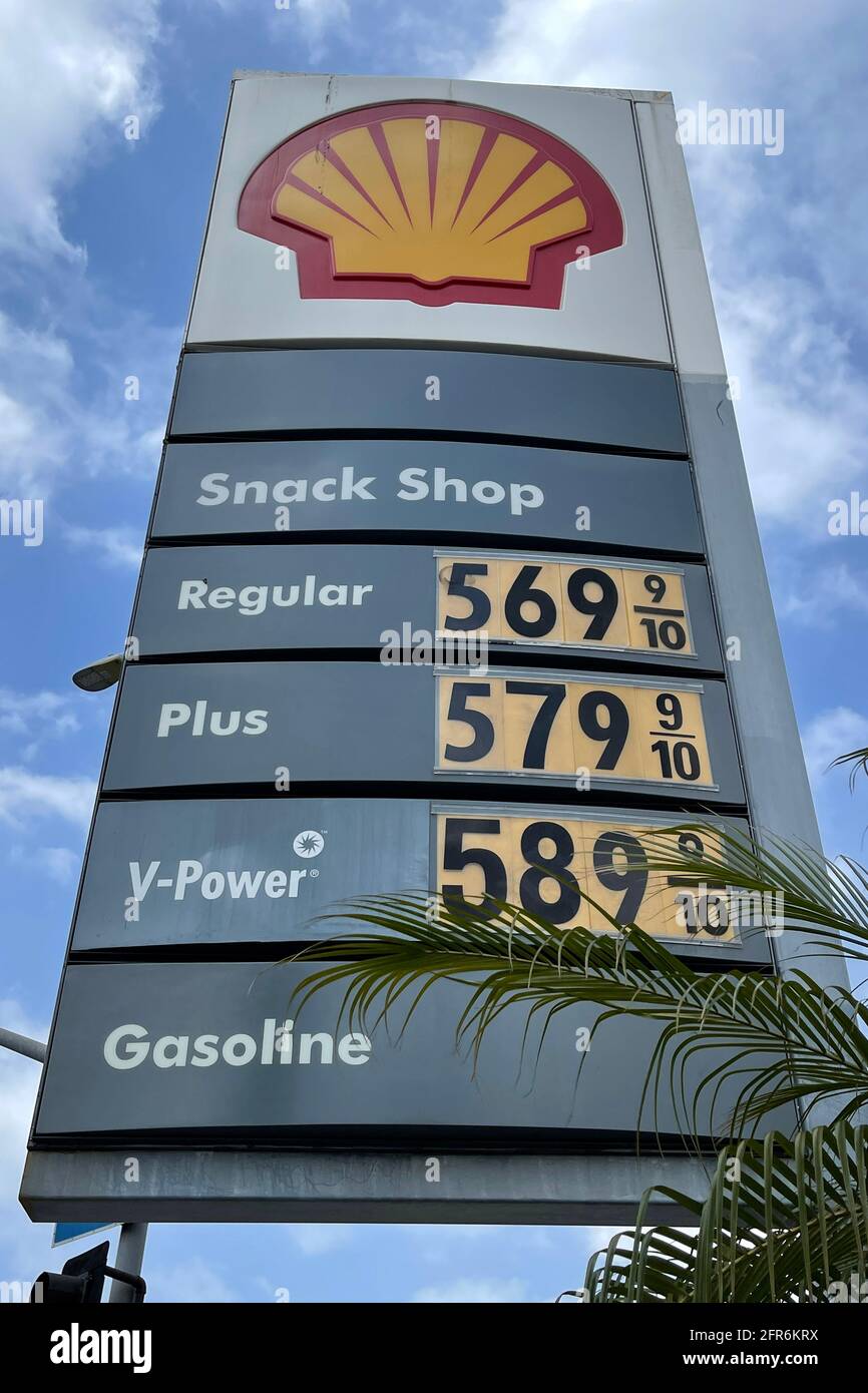 Gas surge hi-res stock photography and images - Alamy