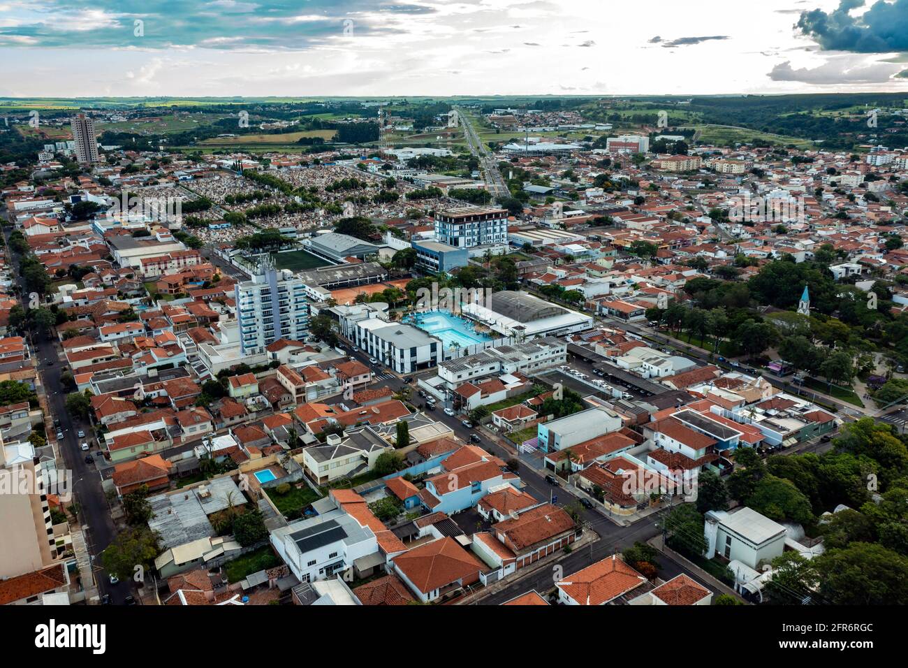 Small houses rooftop america hi-res stock photography and images - Alamy