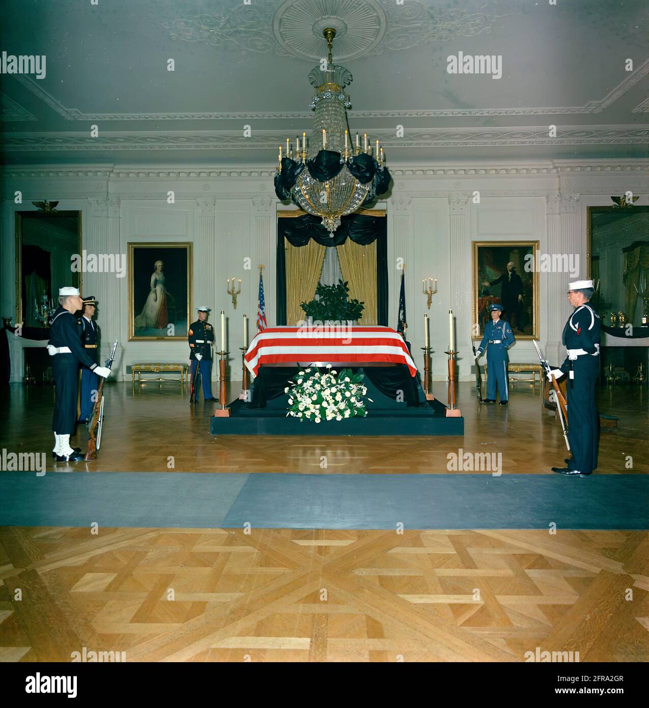 KN-C30612 23 November 1963 State Funeral of President Kennedy: Lying in ...